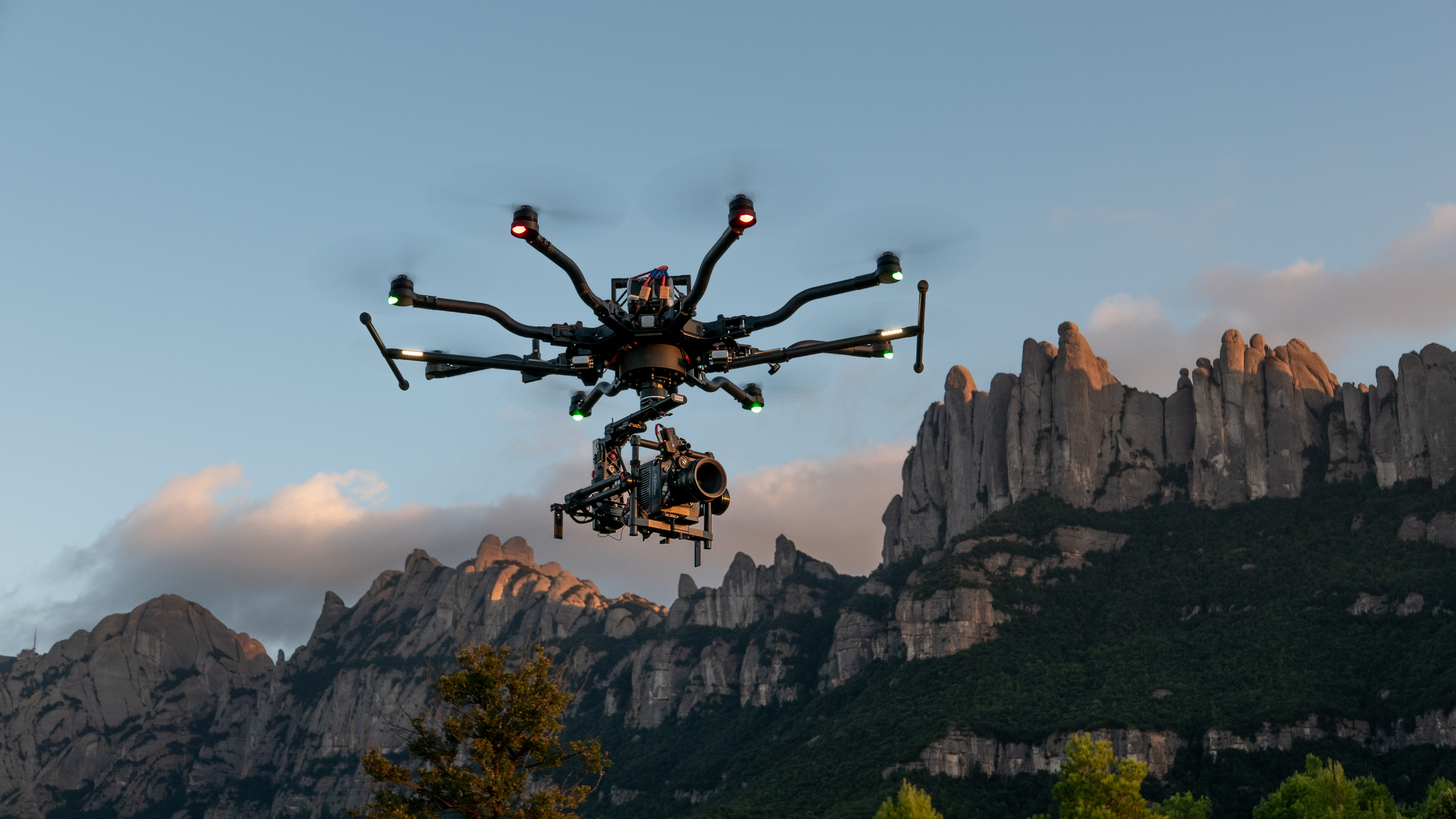 Skynamic ☆ Inspire 3 and FPV drones ☆ Skilled pilots √